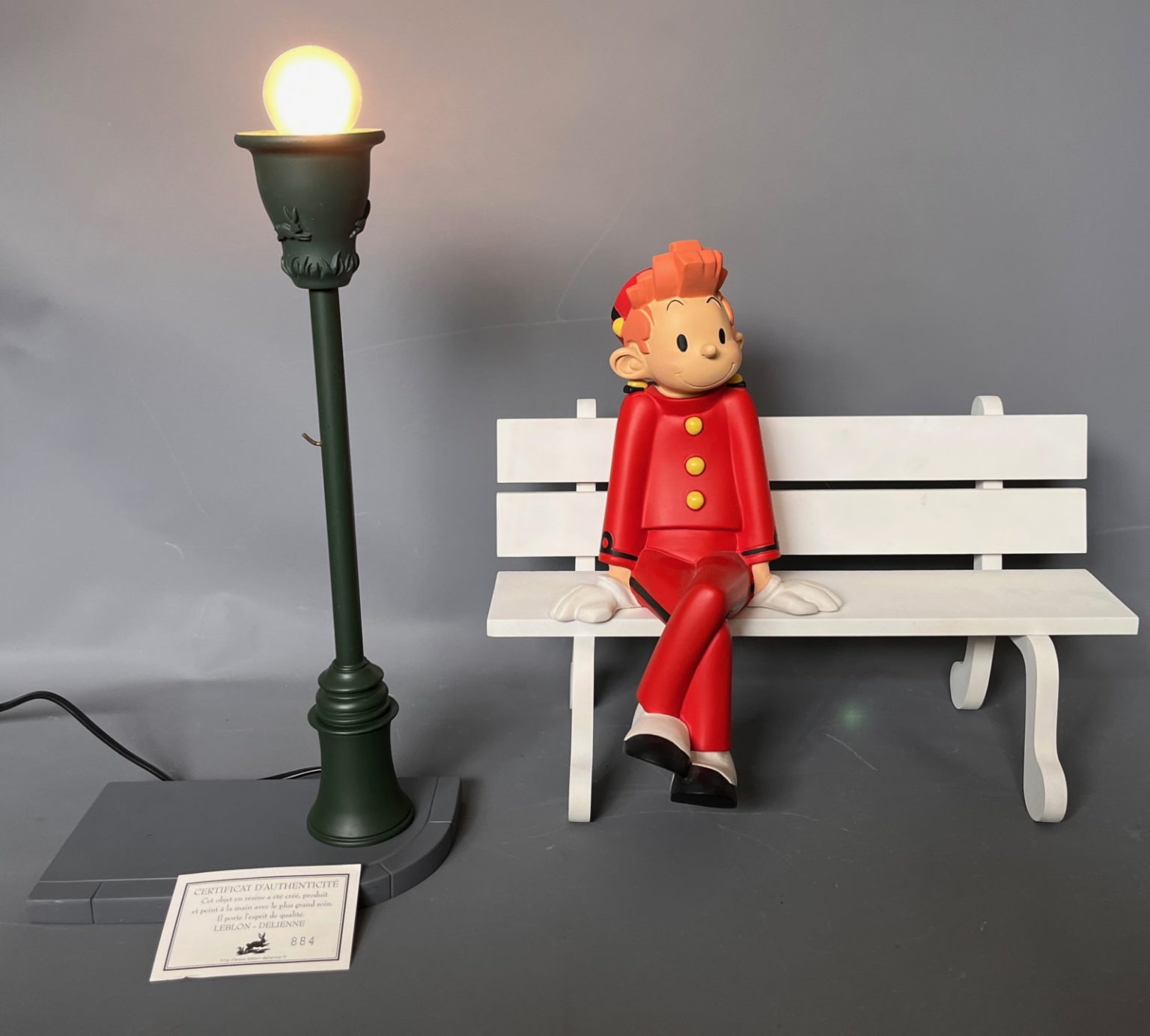 Janry, Scène Spirou assis et le réverbère, Leblon Delienne